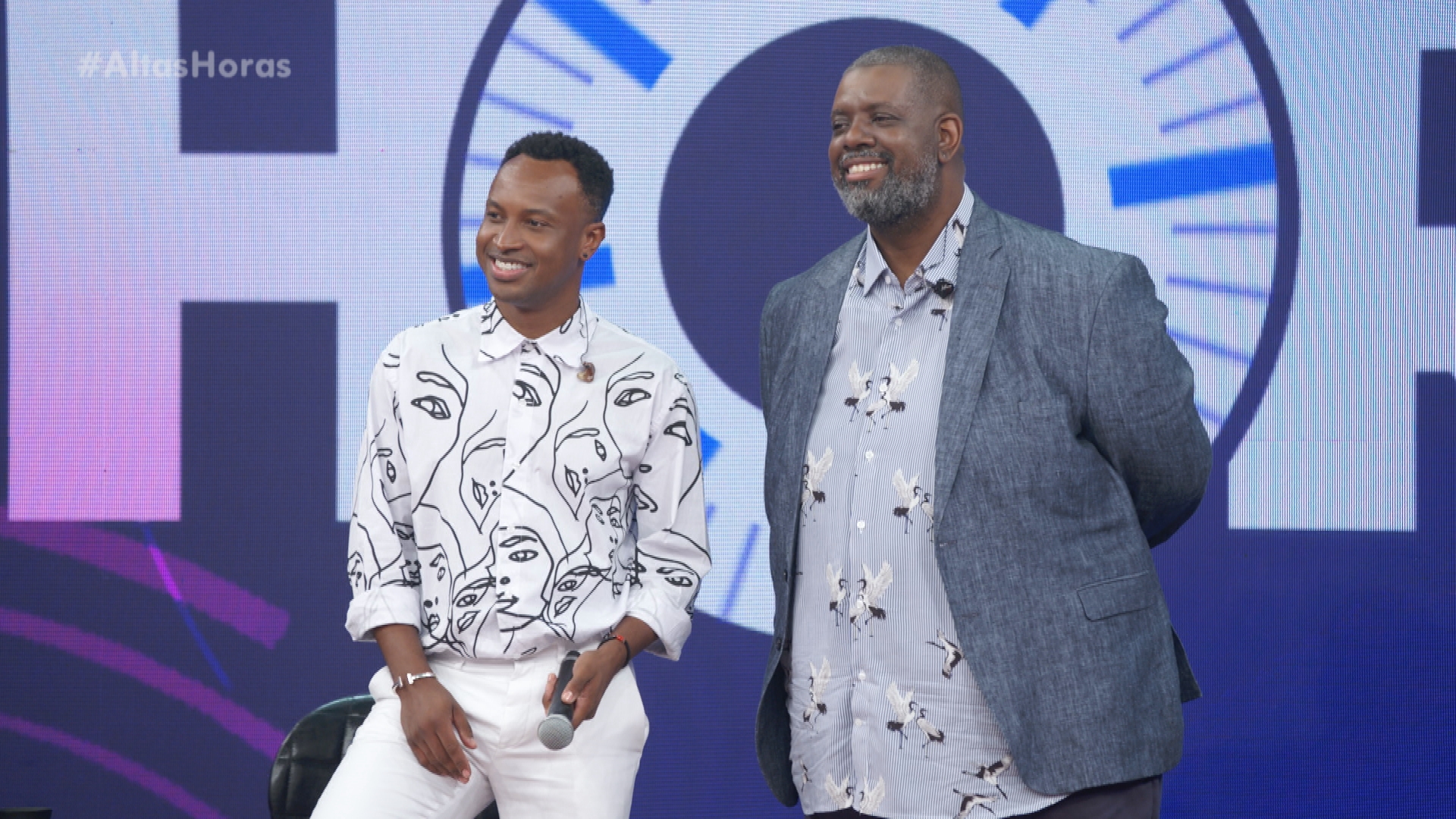Thiaguinho E Péricles Cantam Clássicos Do Exaltasamba No Altas Horas Mundo Negro